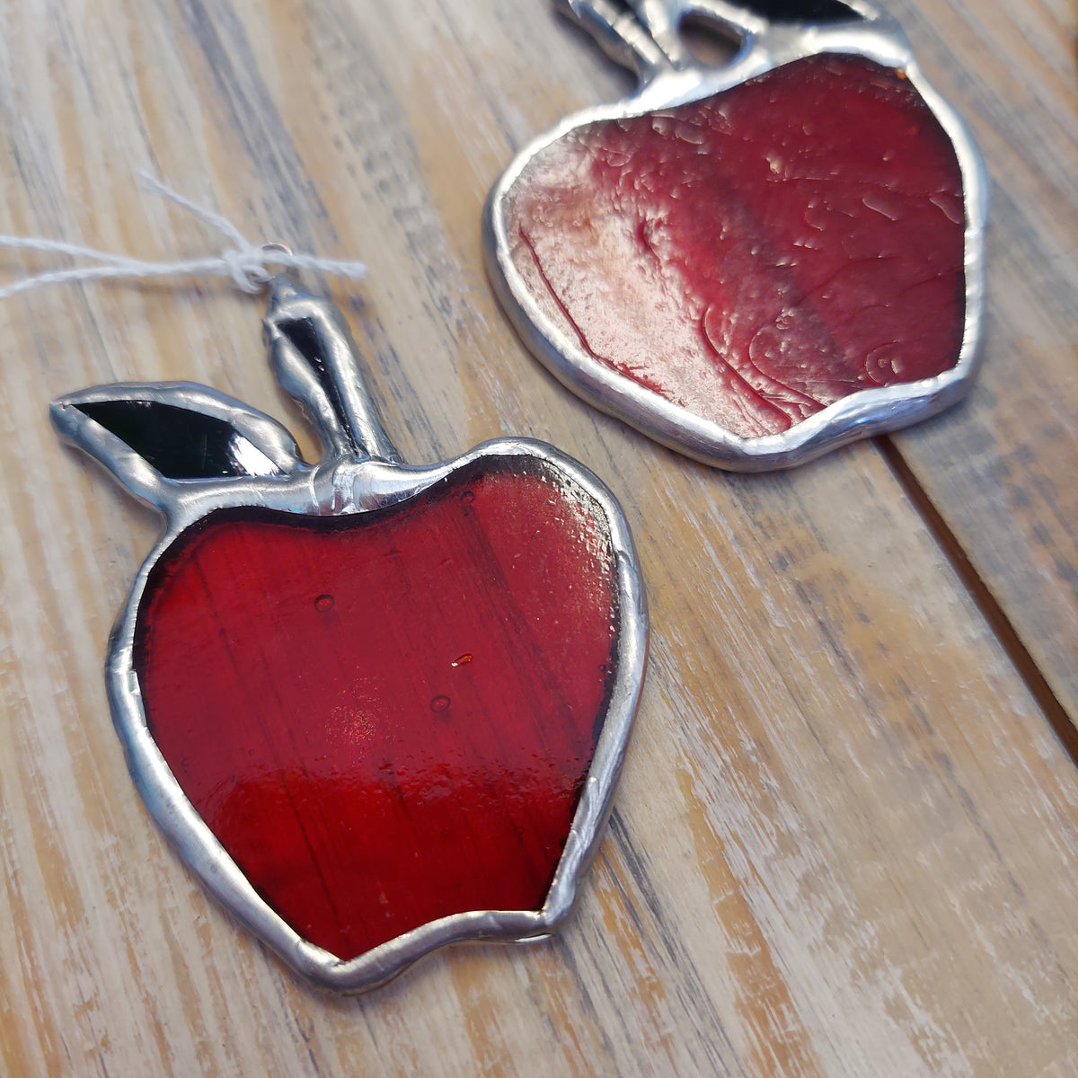 Apple – Handmade on Main